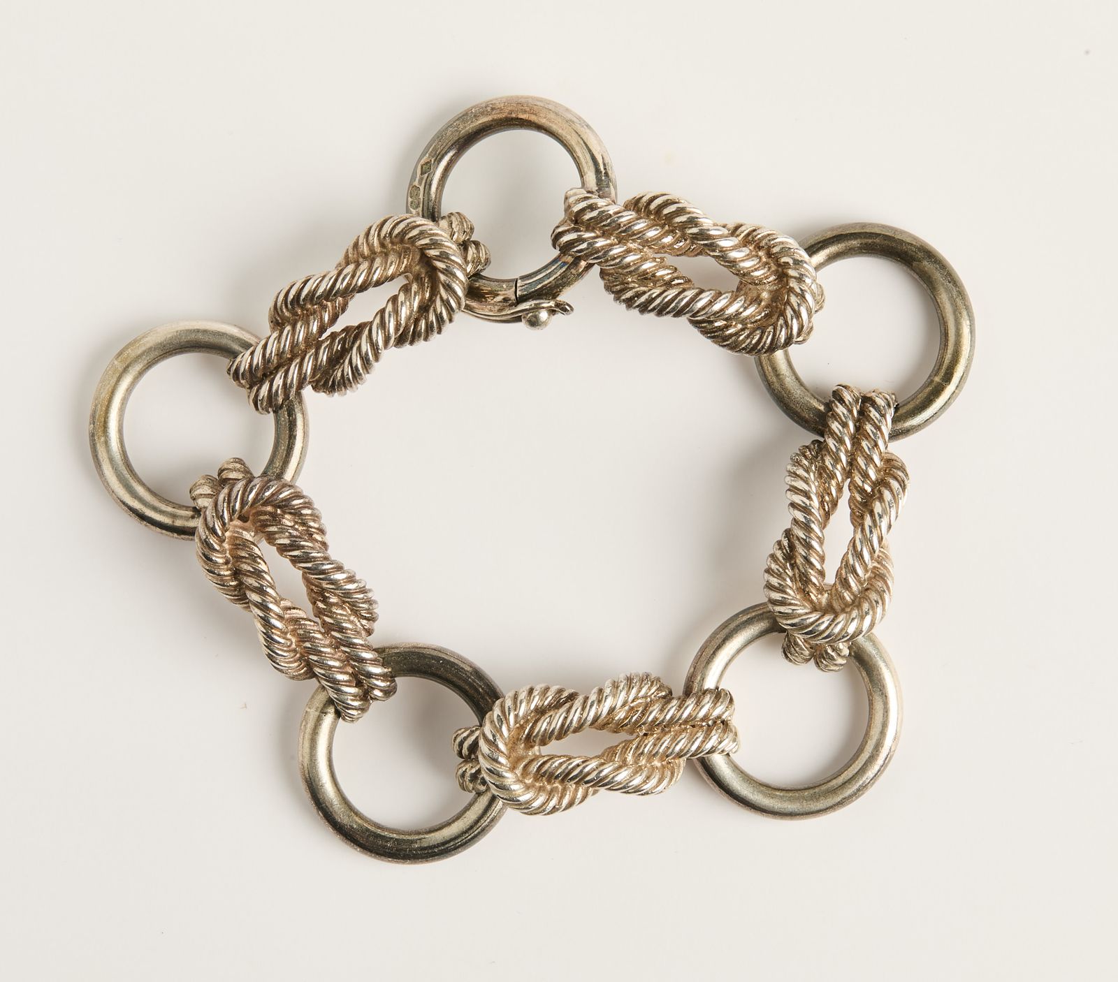 31 HERMES: Audierne silver bracelet, Length: 17 cm, 49.2 g | bids