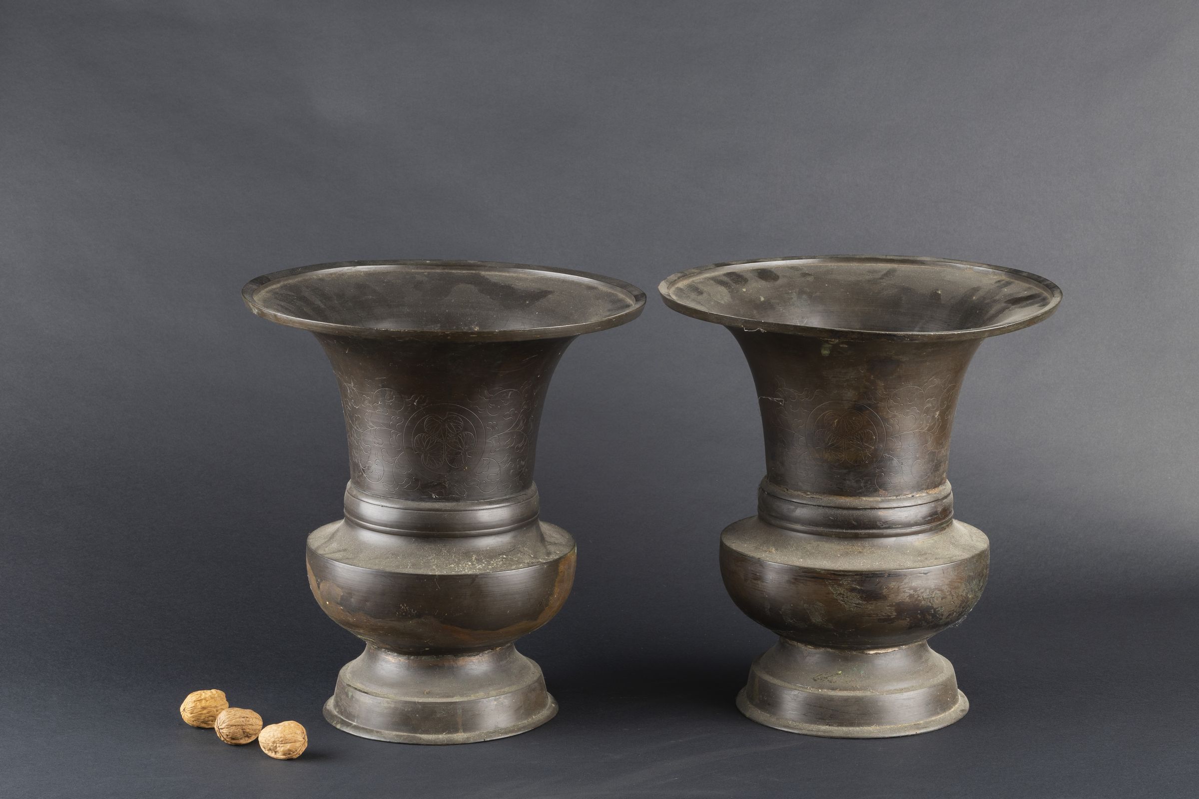 JAPON - Epoque MEIJI (1868 - 1912)Paire de ... | Arts d'Asie: enchères
