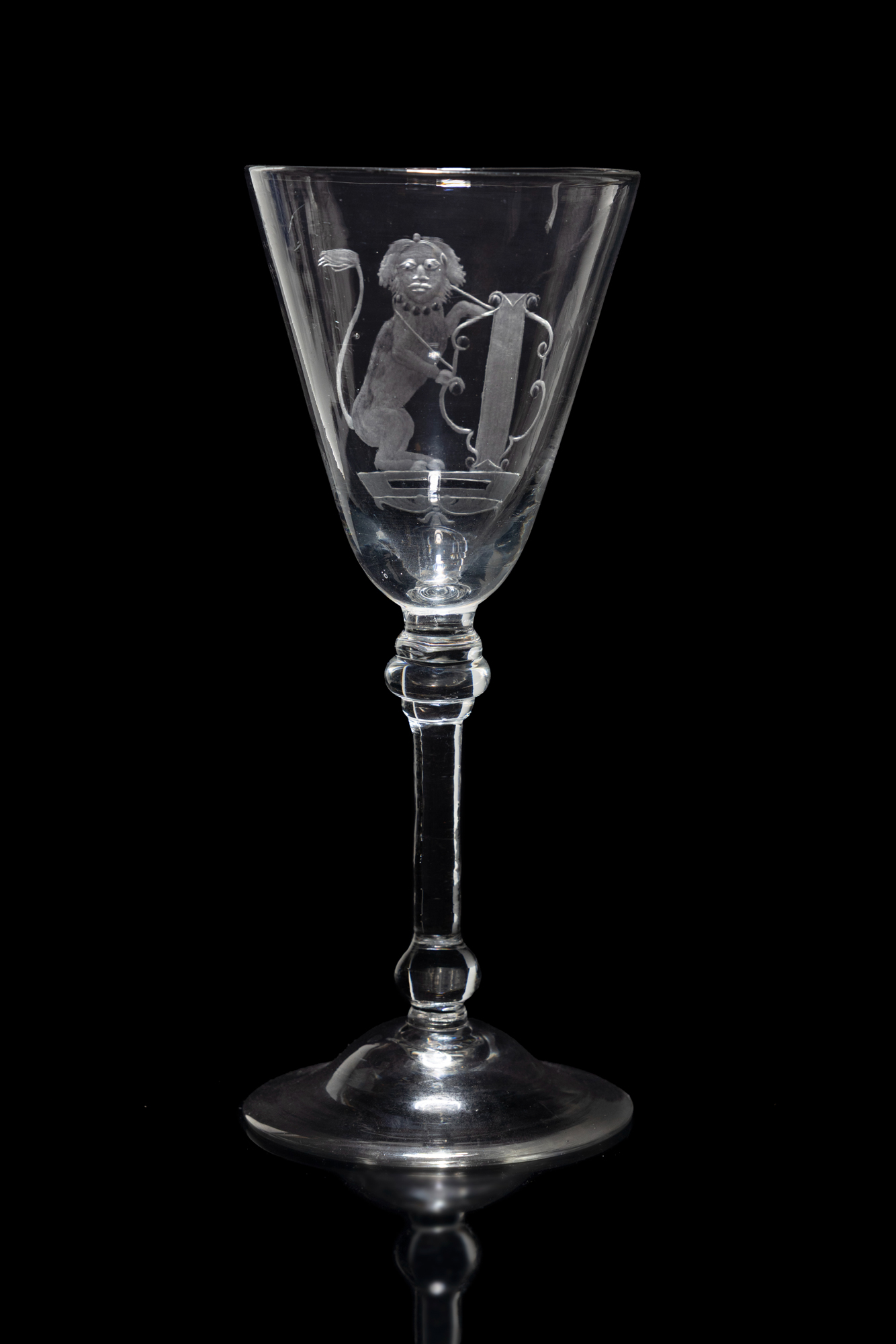 A Dutch engraved armori... | Glasses, carafes and liquor cabinets: bids
