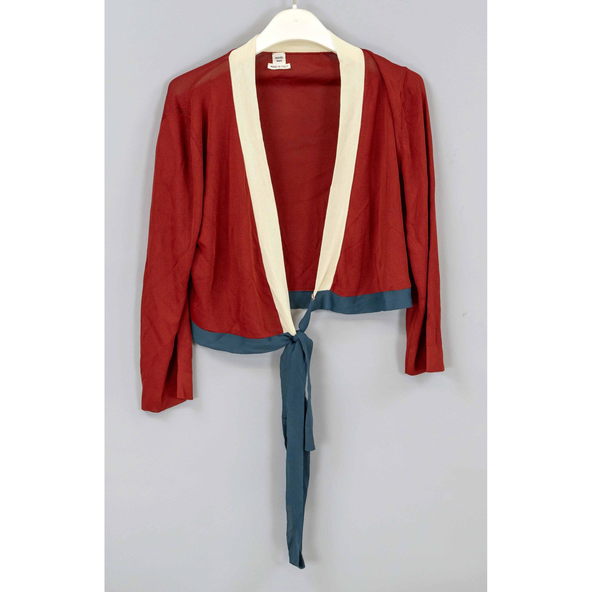 Hermès, cardigan boutonné fin dans un design c... | Vêtements: enchères