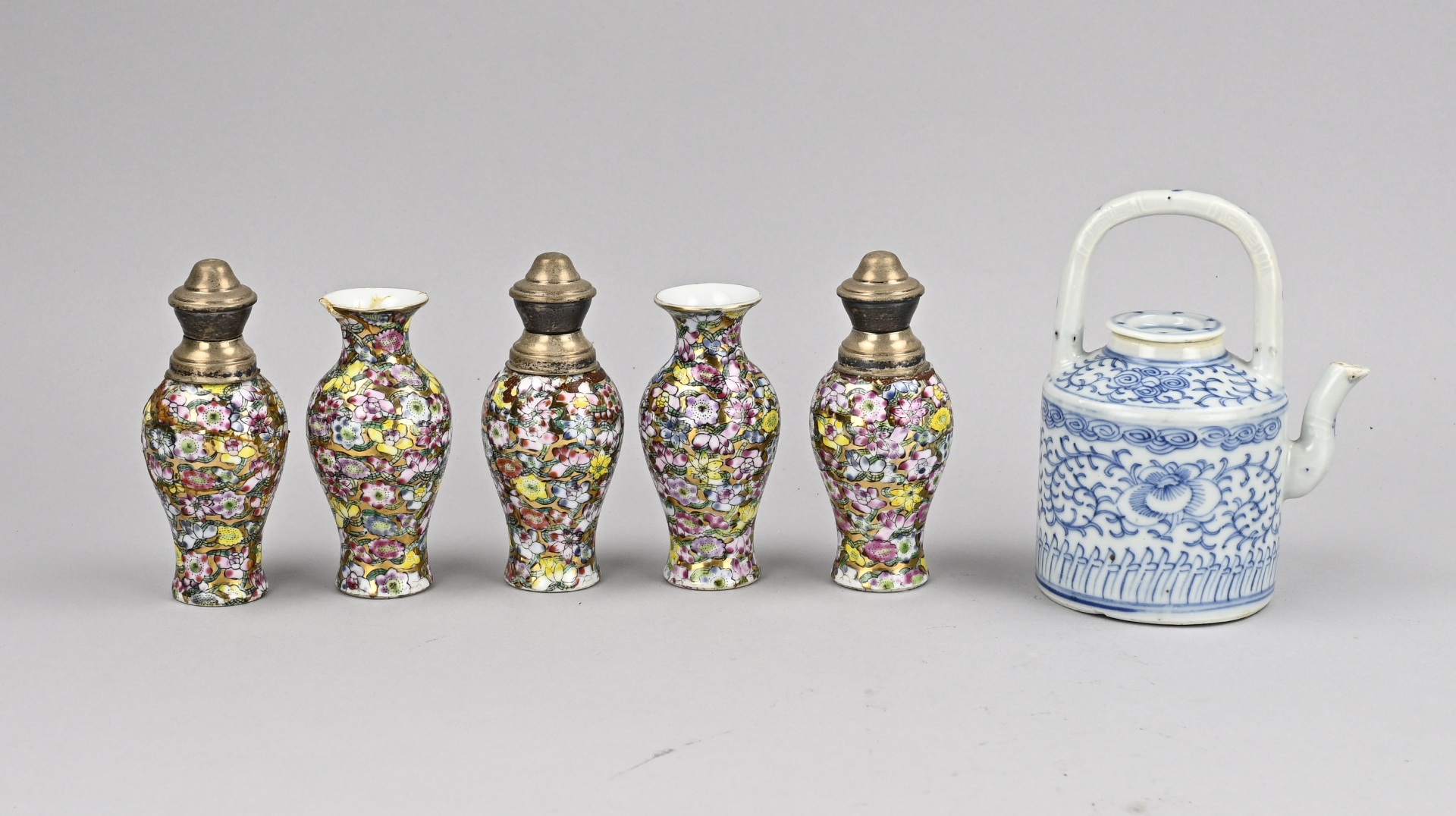Petite cheminée chinoise ancienne Mille Fior... | Arts d'Asie: enchères