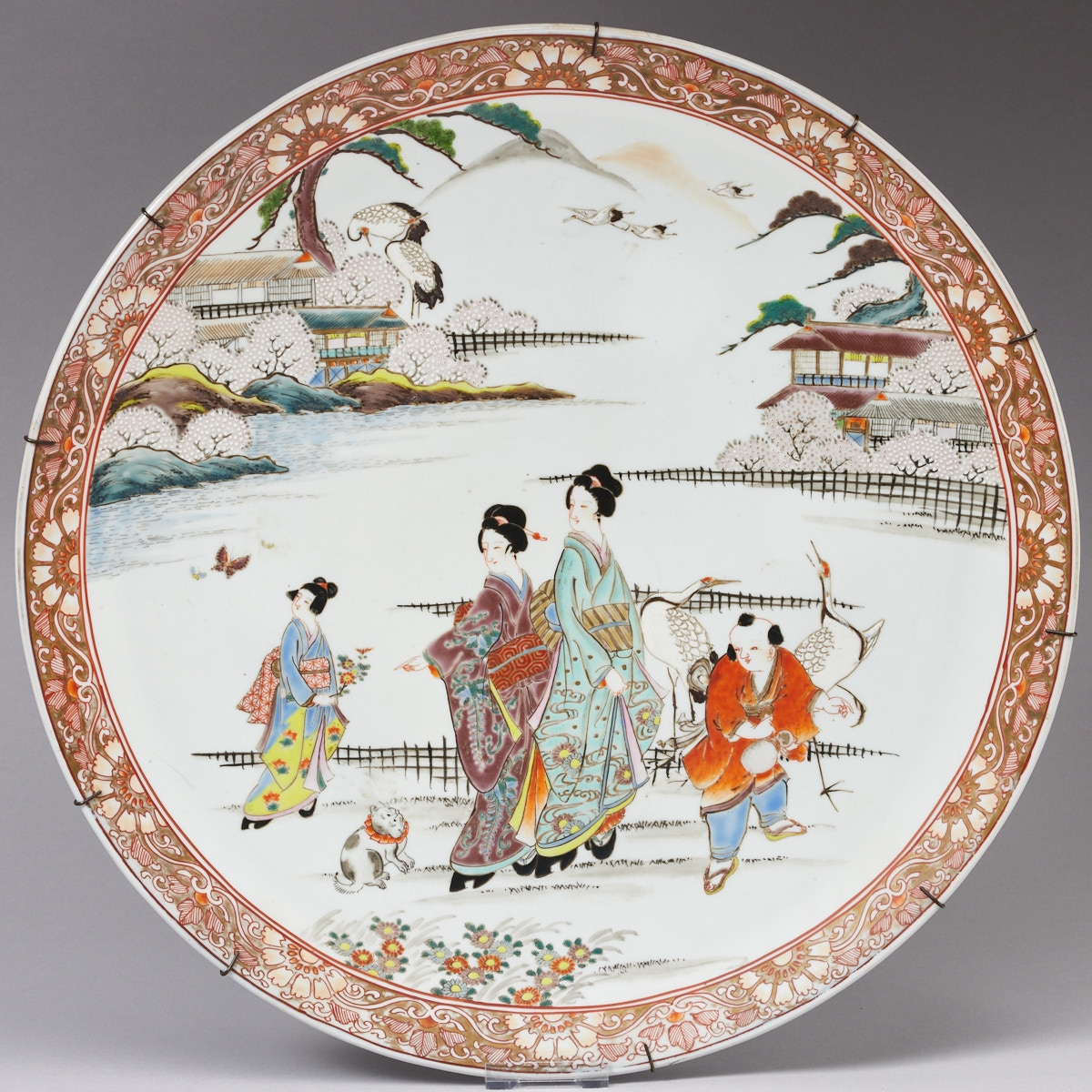 Grande assiette chinoise en porcelaineChine... | Arts d'Asie: enchères