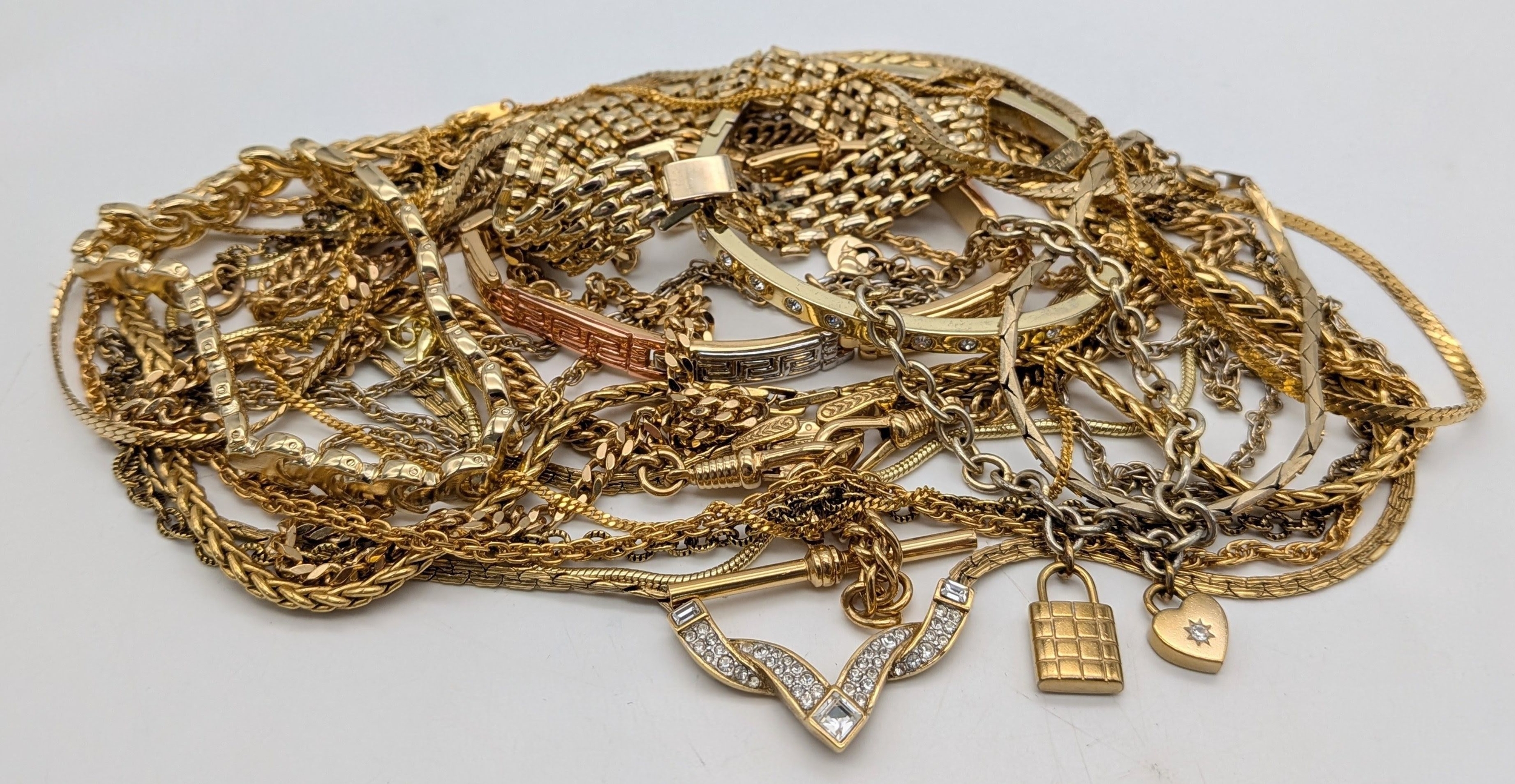 Exceptional assortment of GOLD... | Jewellery and precious stones: bids