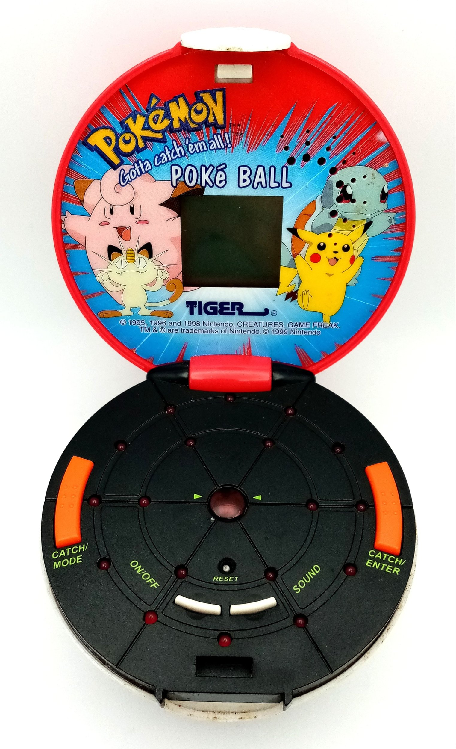 Une console de jeu portable vintage ... | Jouets et maquettes: enchères
