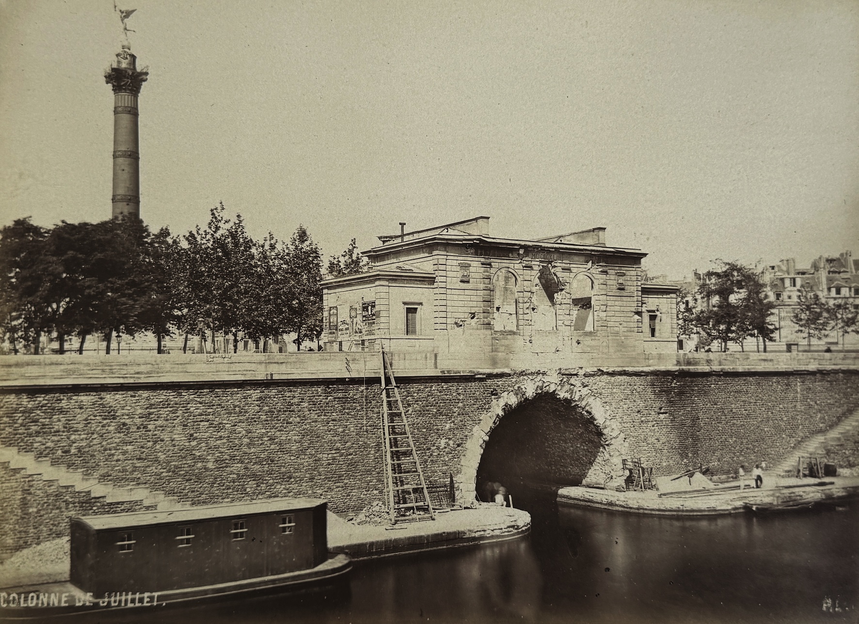 PAUL LOUBÈRE (act.1860-1890)Album présent... | Photographies: enchères