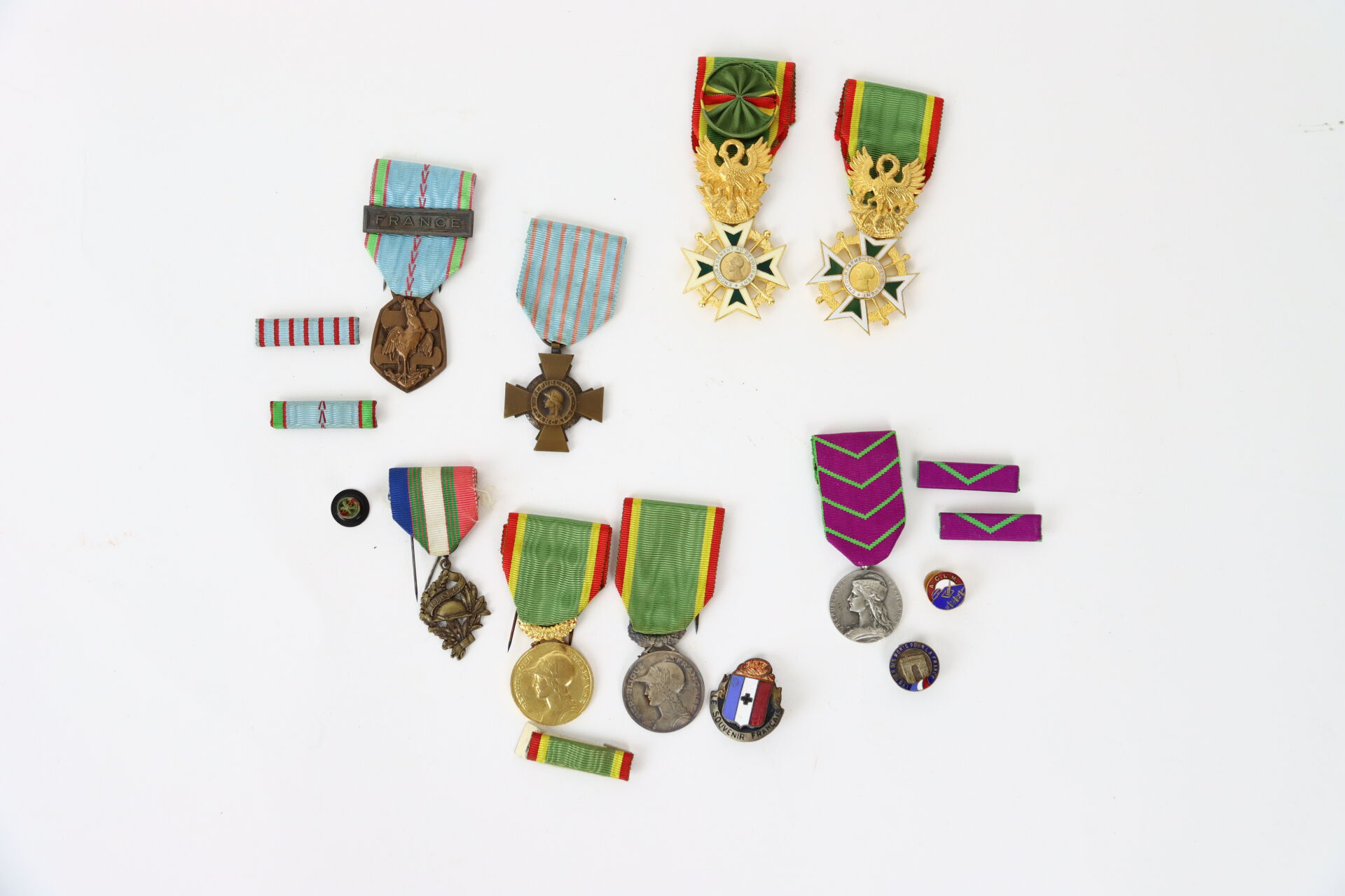 Ensemble de médailles françaises dive... | Médaille militaire: enchères