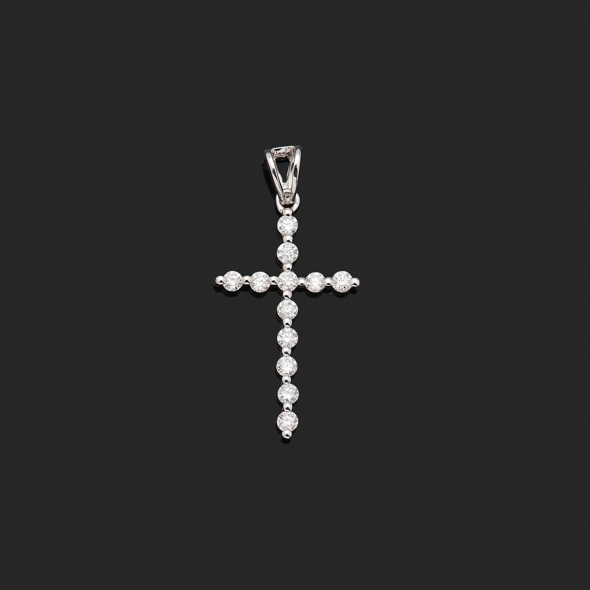 Croix en or bla... | Colliers, colliers de perles et sautoirs: enchères