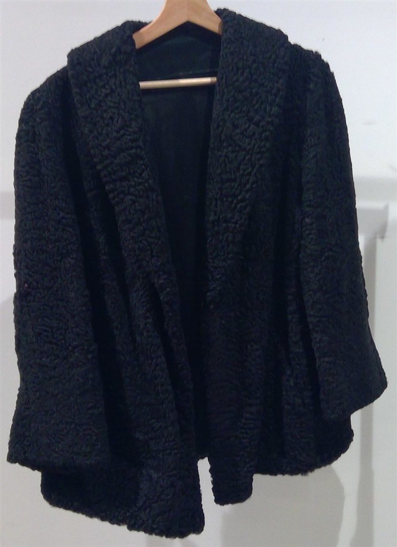 manteau de fourrure, mi-long | Fourrures: enchères