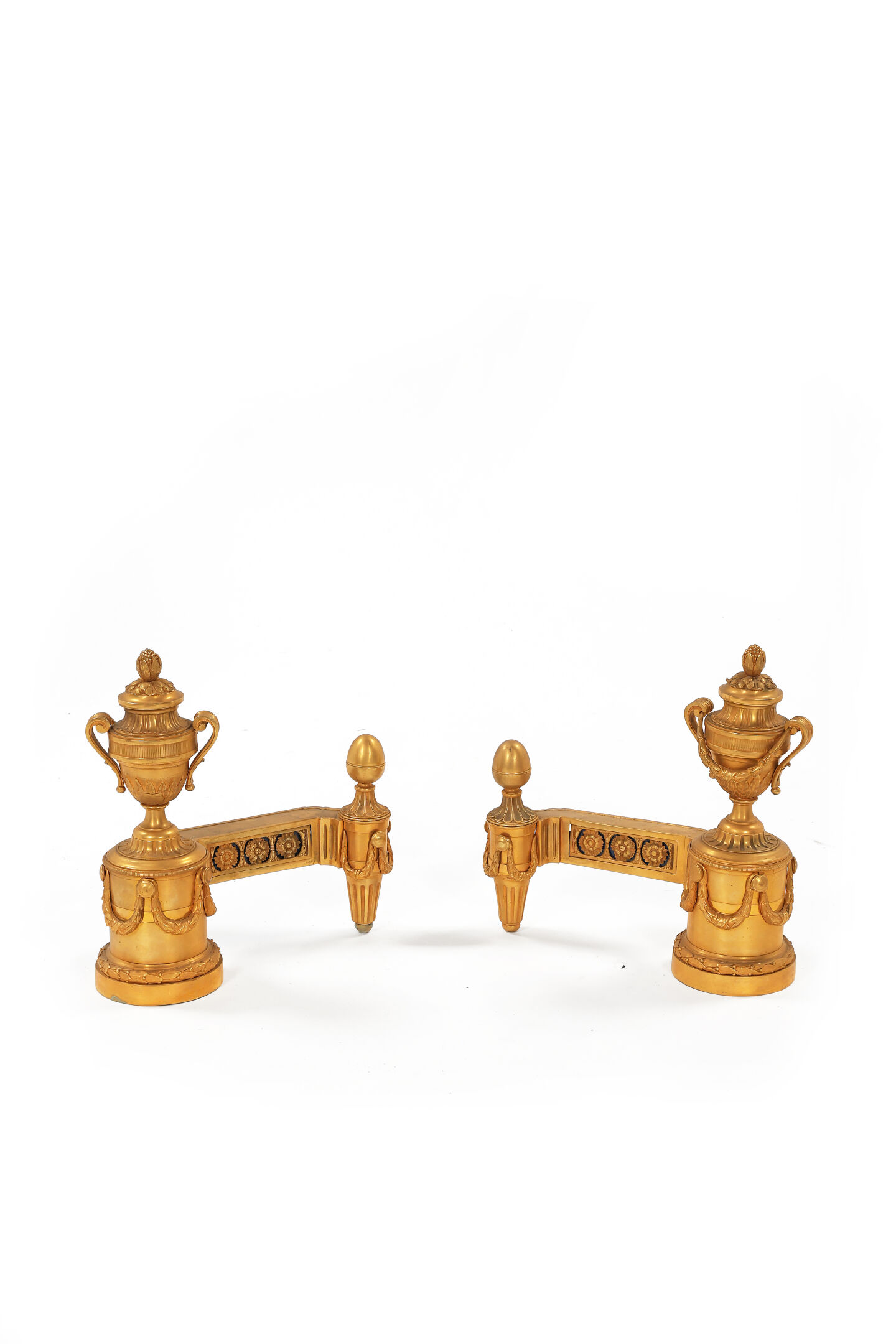 A significant pair ... | Chandeliers, candlesticks and candelabra: bids