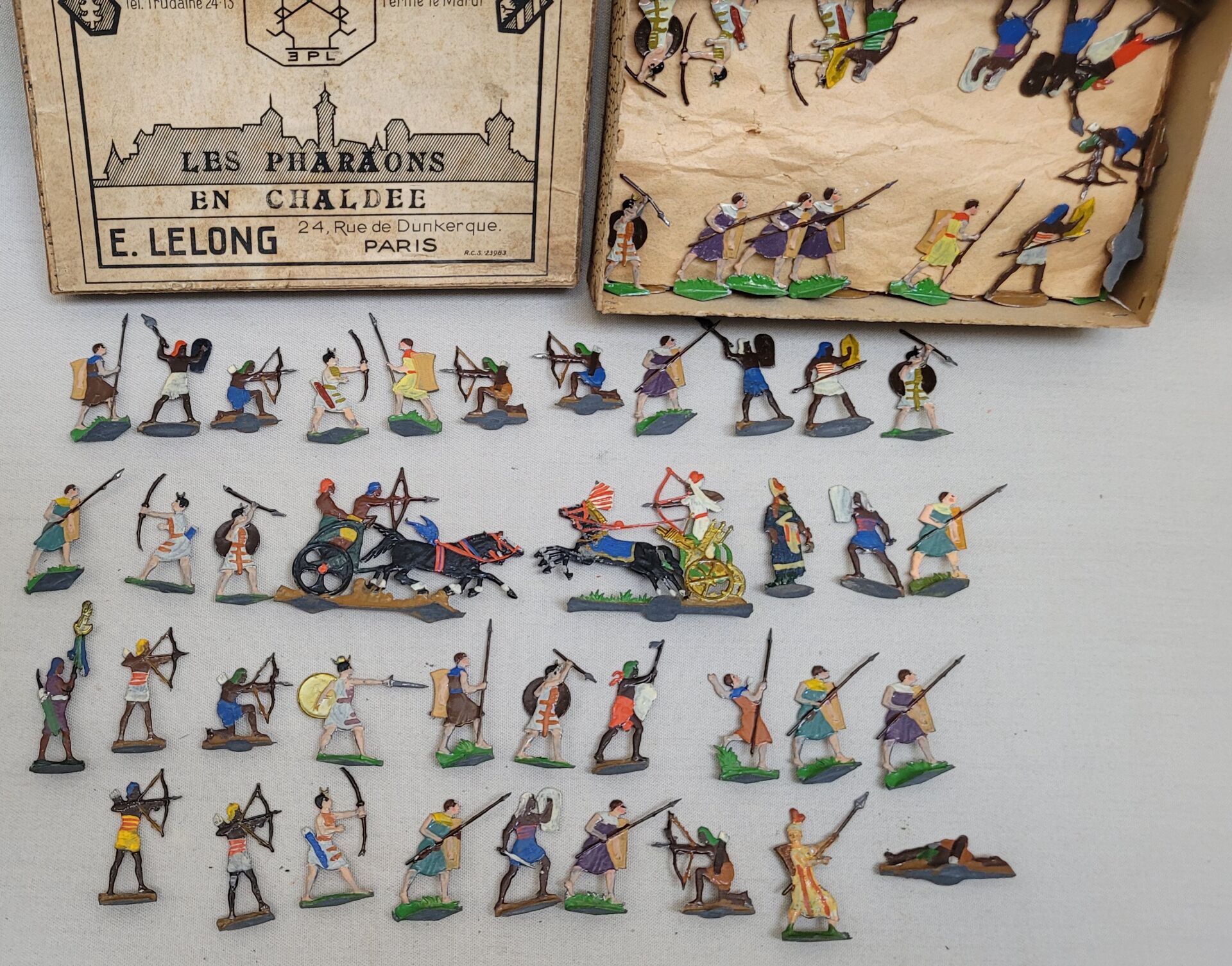 SOLDATS de PLOMB - Grande boite d'or... | Jouets et maquettes: enchères