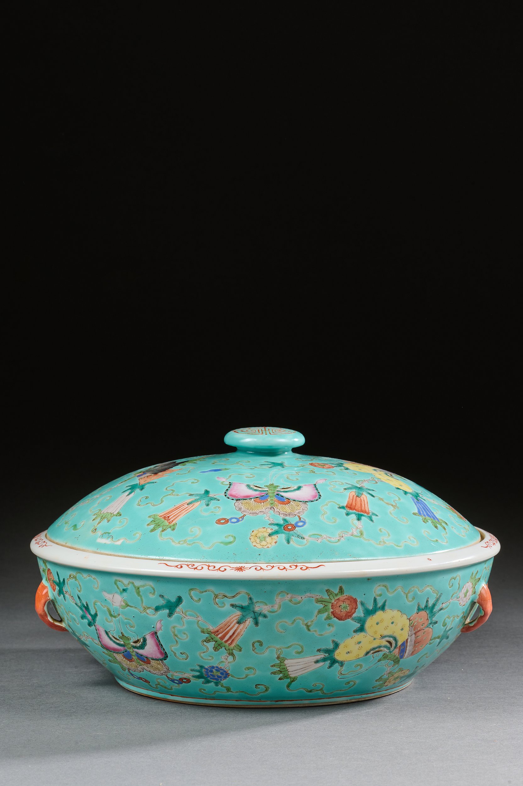 Chine, XXe siècle, Bouillon couvert, en por... | Arts d'Asie: enchères
