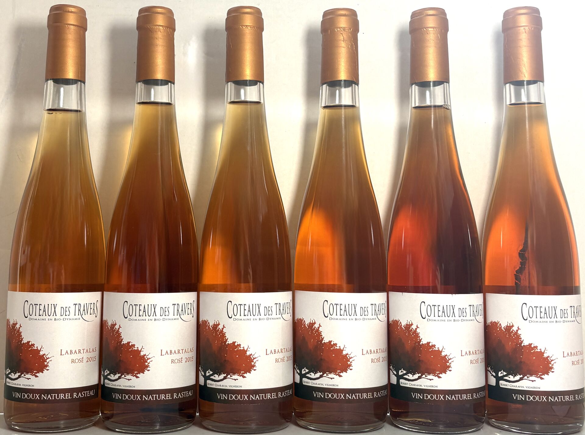RASTEAU ROSÉ - Un lot de 6 bouteilles de vin Doux Na... | Vin: enchères