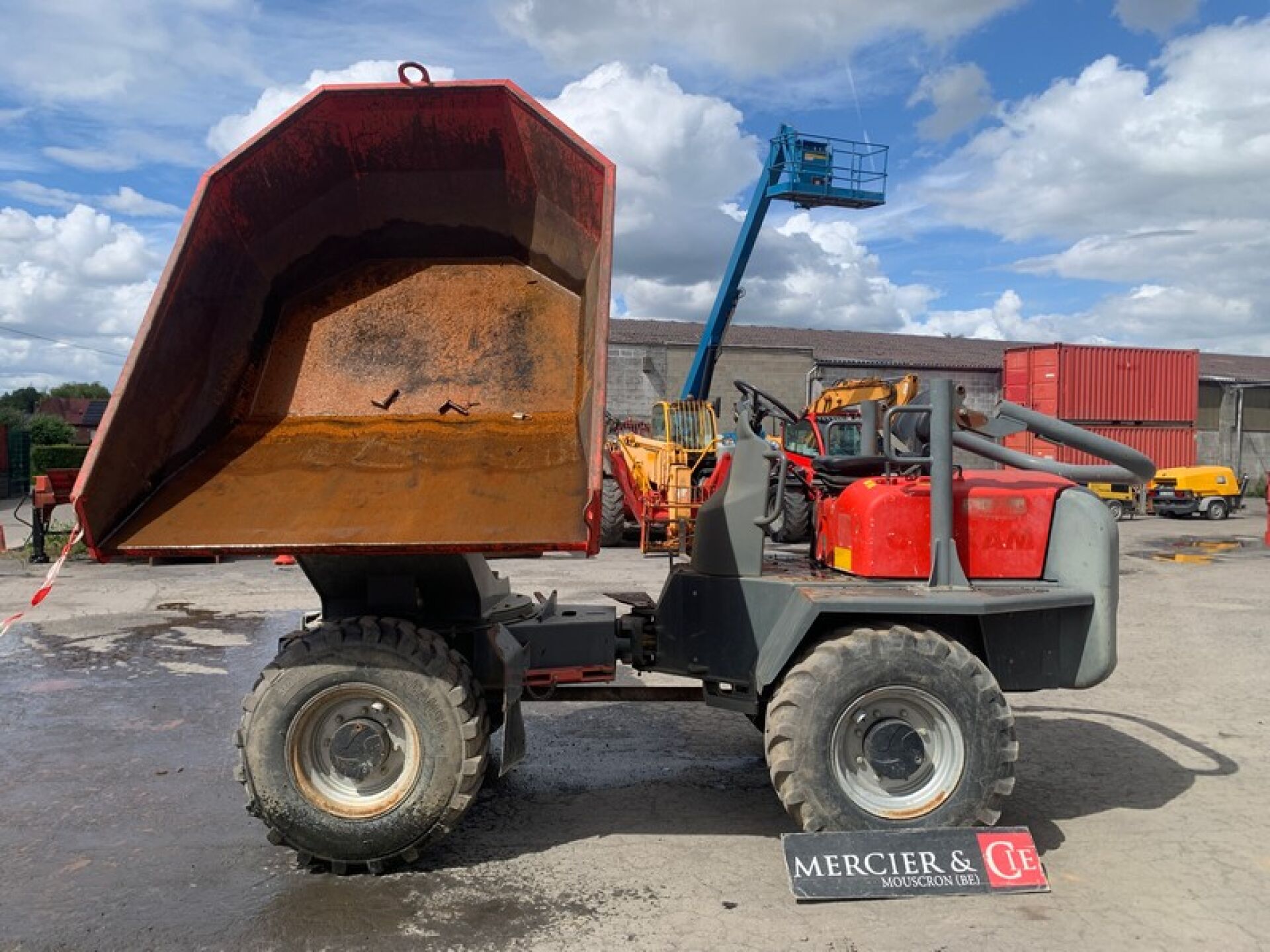 DUMPER GIRABENNE DIESEL CAPACITE 5T - WACKER NEUSON ... | BTP: enchères